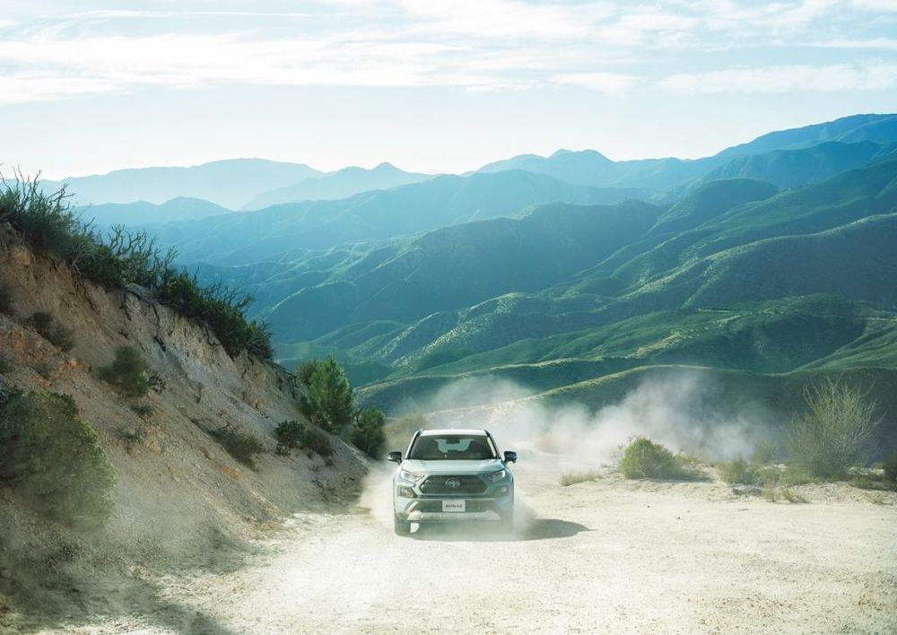 Toyota Introduces All-New RAV4 In Japan – With Torque-Vectoring AWD ...