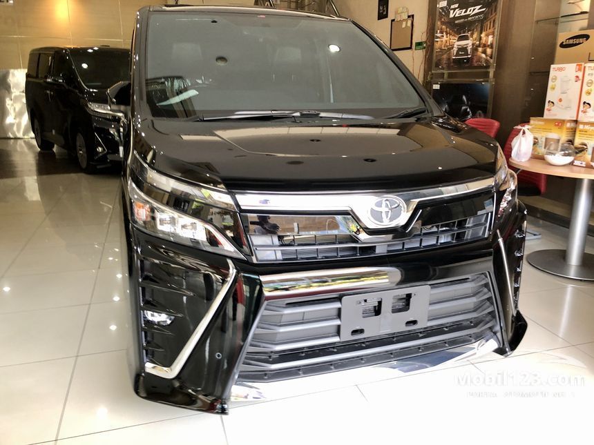 Jual Mobil Toyota Voxy 2020 2.0 di Jawa Barat Automatic Wagon Hitam Rp ...