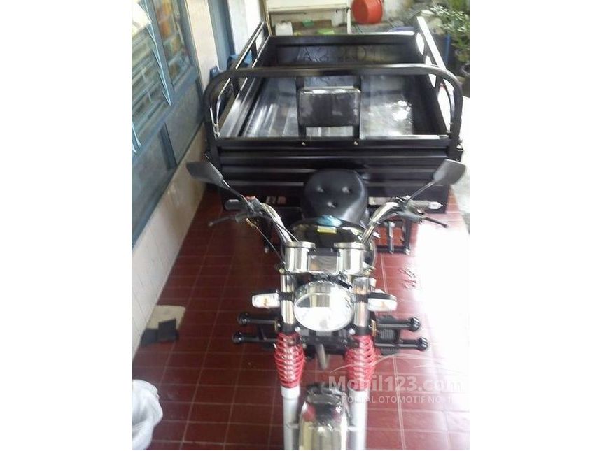 Jual Motor Viar Karya 2013 0.2 di Jawa Tengah Manual Hitam Rp 13.500. ...
