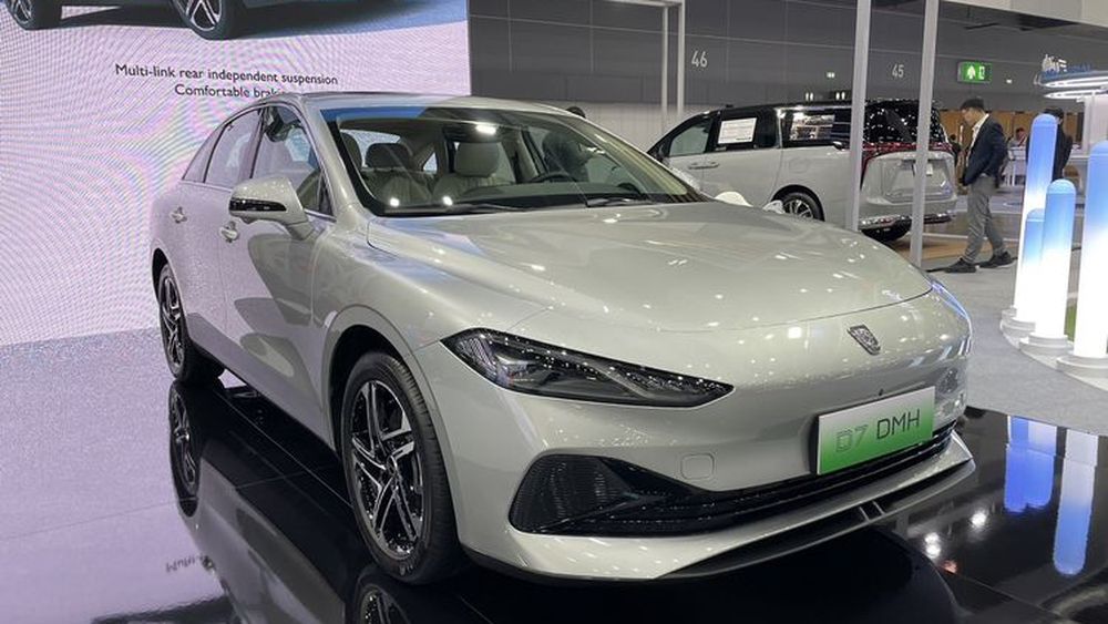 SAIC MG ROEWE D7 DMH มาโชว์ตัวแบบเงียบๆ - ข่าวในวงการรถยนต์