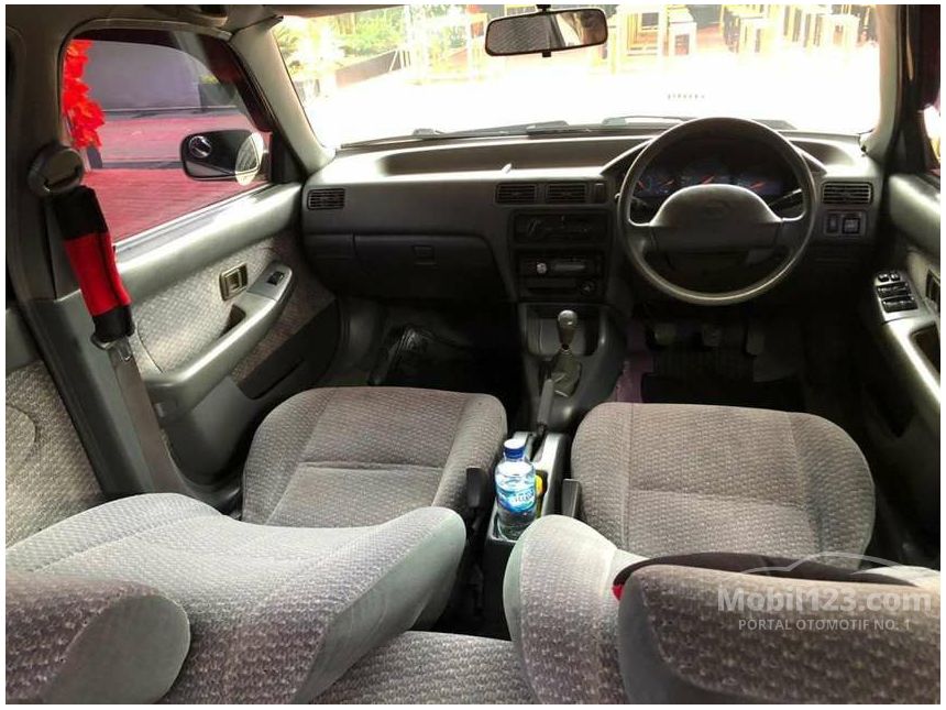 Jual Mobil Toyota Soluna 2000 GLi 1.5 di Jawa Barat Manual Sedan Coklat ...