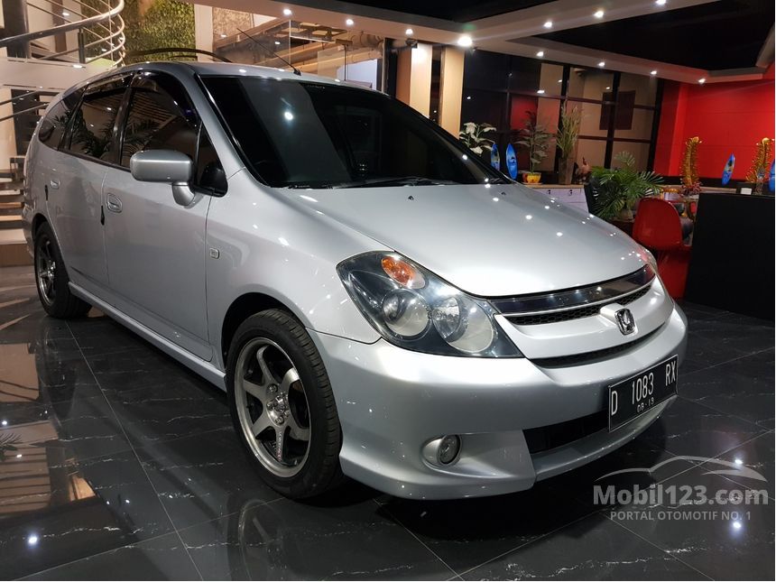 Jual Mobil Honda Stream 2004 2 2.0 di Jawa Barat Automatic MPV Silver ...