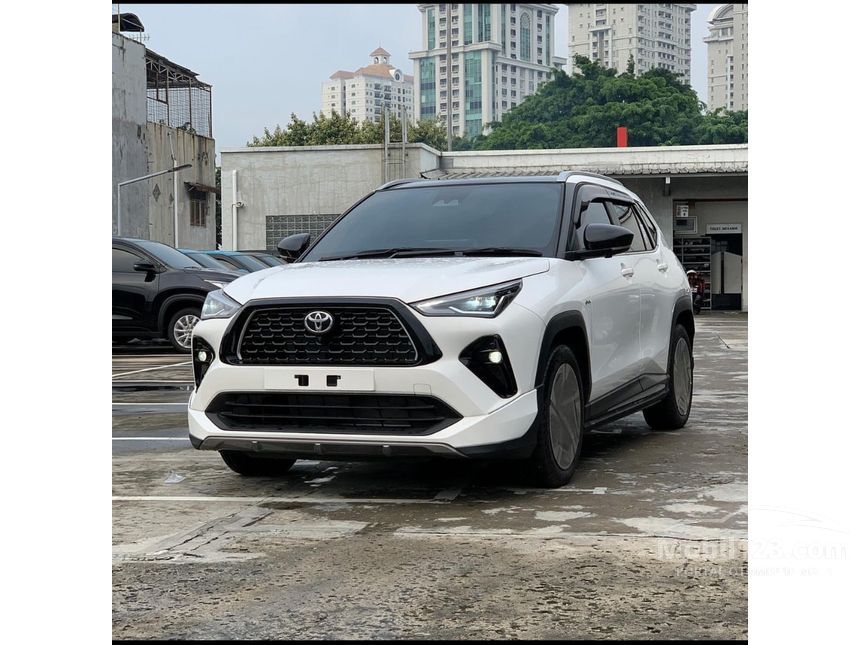 Jual Mobil Toyota Yaris Cross 2025 S HV with GR Parts Aero Pkg 1.5 di DKI Jakarta Automatic SUV ...
