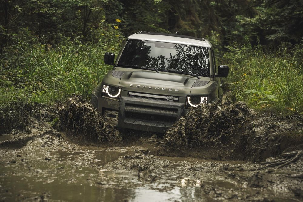 The New Land Rover Defender Is Here, And It Stays True To Its DNA ...