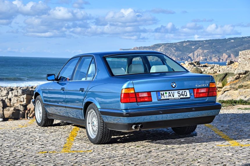 BMW 5 Series 540i (E34) - PHOTOS - Carlist.my