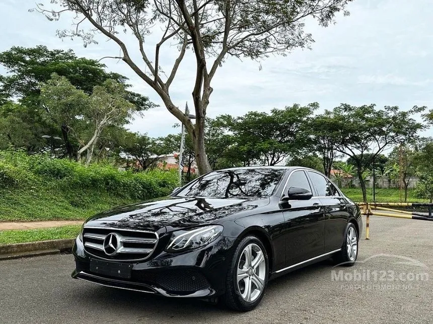 Jual Mobil Mercedes-Benz E250 2016 Avantgarde 2.0 di DKI Jakarta Automatic Sedan Hitam Rp 652. ...