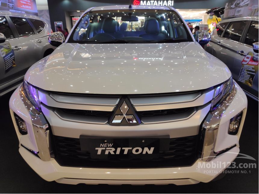 Jual Mobil Mitsubishi Triton 2019 EXCEED 2.4 di DKI Jakarta Manual Pick ...