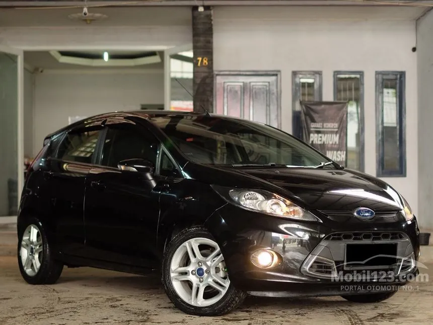Jual Mobil Ford Fiesta 2013 Sport 1.6 di Jawa Barat Automatic Hatchback ...