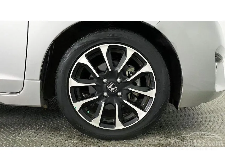 Jual Mobil Honda Jazz 2017 RS 1.5 di Jawa Barat Automatic Hatchback ...
