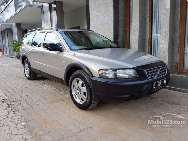 Volvo Mobil Bekas & Baru dijual di Indonesia - Dari 60 Mobil di Mobil123