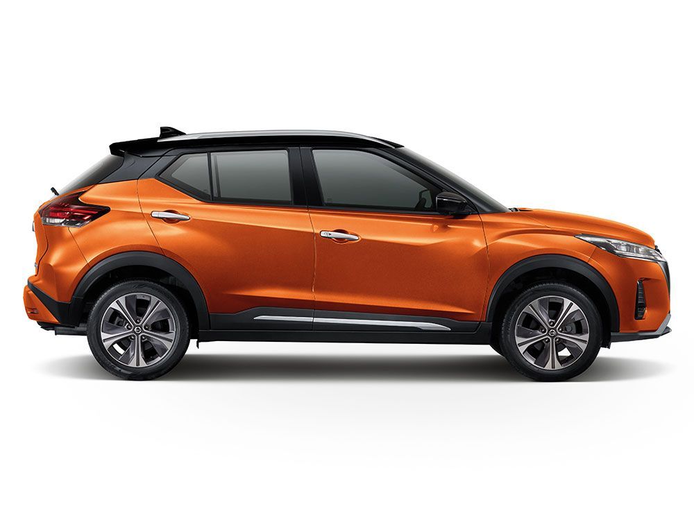 Modal Nissan Kicks e-Power Lawan Toyota Corolla Cross dan C-HR Hybrid ...