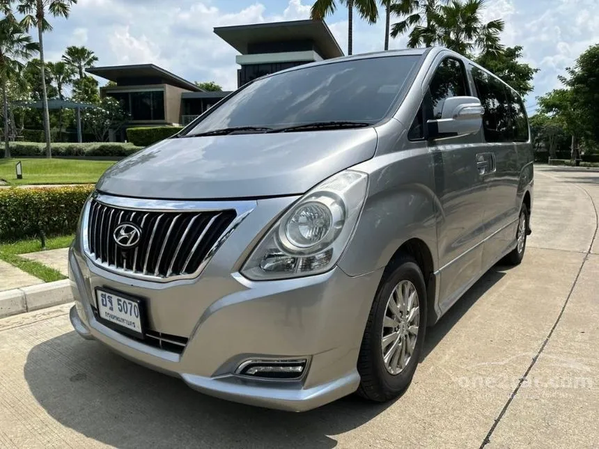 2018 Hyundai H-1 2.5 (ปี 08-17) Deluxe Van for sale on One2car