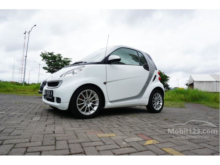 Jual Mobil smart fortwo 2010 1.0 di Jawa Timur Automatic Compact Car ...