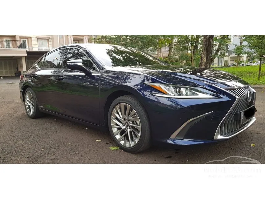 Jual Mobil Lexus ES300h 2018 Ultra Luxury 2.5 di DKI Jakarta Automatic ...