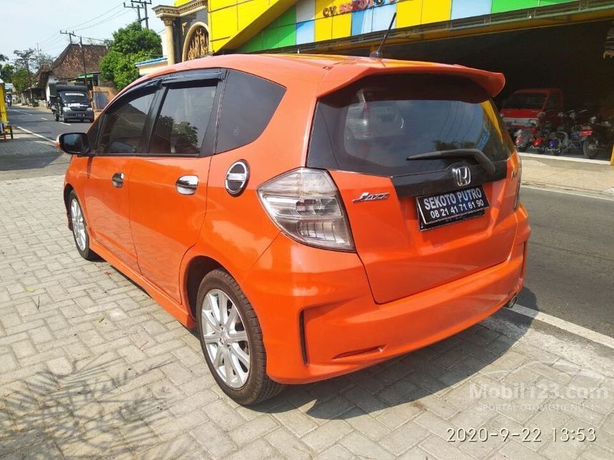 Jual Mobil Honda Jazz 2013 RS 1.5 di Jawa Timur Automatic Hatchback ...