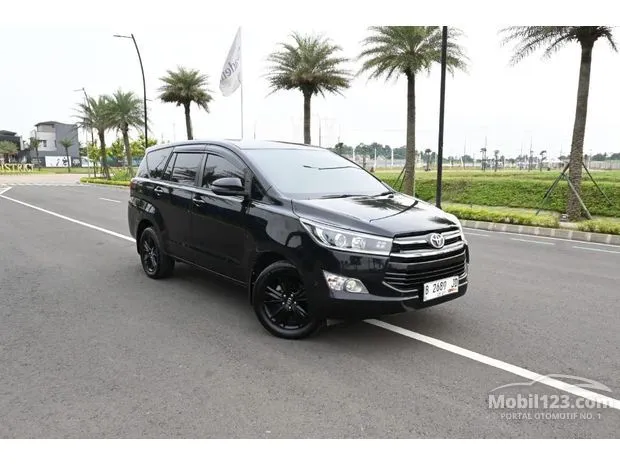 Jual Mobil Bekas Innova reborn di Indonesia Harga Kredit Murah | Mobil123