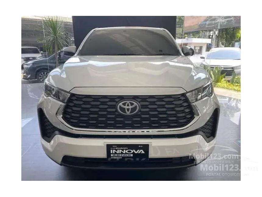Jual Mobil Toyota Kijang Innova Zenix 2023 G HV 2.0 di Banten Automatic Wagon Putih Rp 468.000. ...