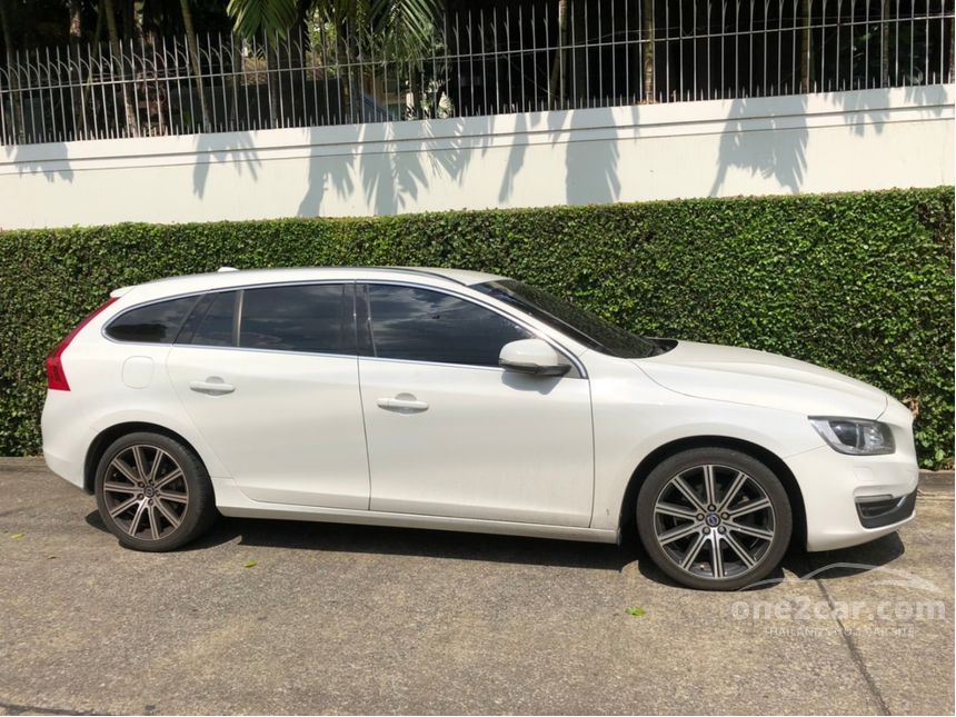 Volvo V60 2015 T5 2.0 in กรุงเทพและปริมณฑล Automatic Wagon สีขาว for ...