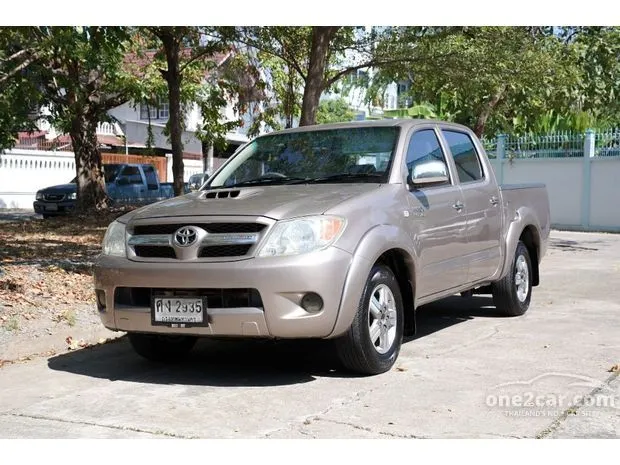 Used Cars Toyota Hilux Vigo Min 200,000 Baht Max 300,000 Baht Automatic ...