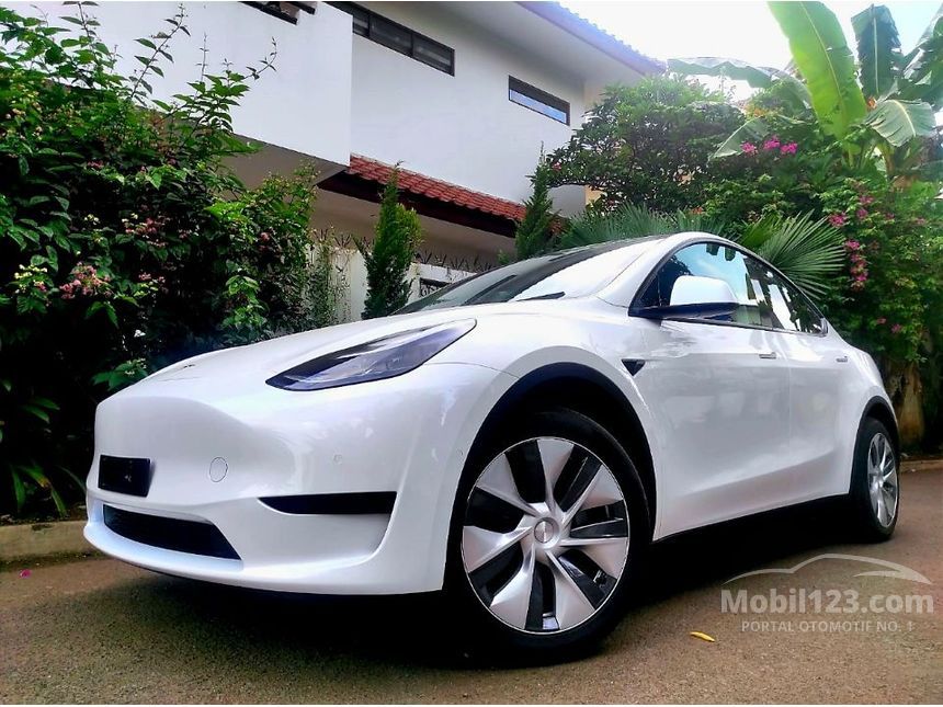 Jual Mobil Tesla Model Y 2022 Standard Range di DKI Jakarta Automatic ...