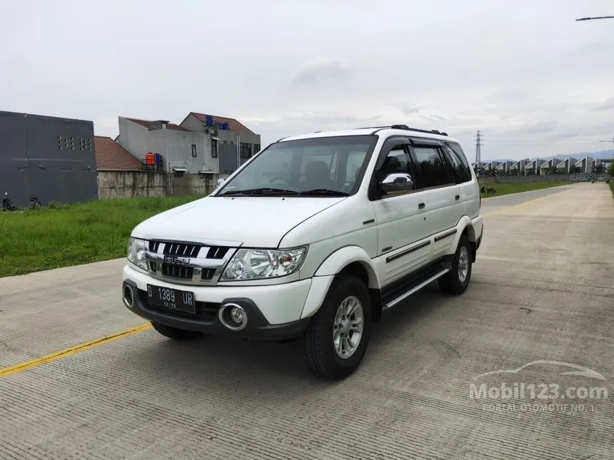 Jual Mobil Isuzu Panther 2015 GRAND TOURING 2.5 di Jawa Barat Manual ...