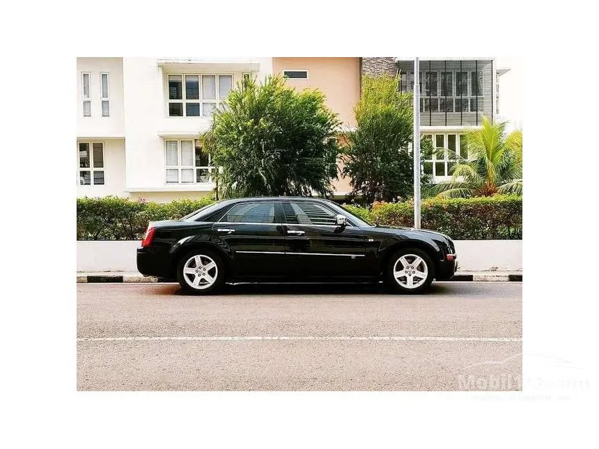 Jual Mobil Chrysler 300C 2011 3.5 di DKI Jakarta Automatic Sedan Hitam ...
