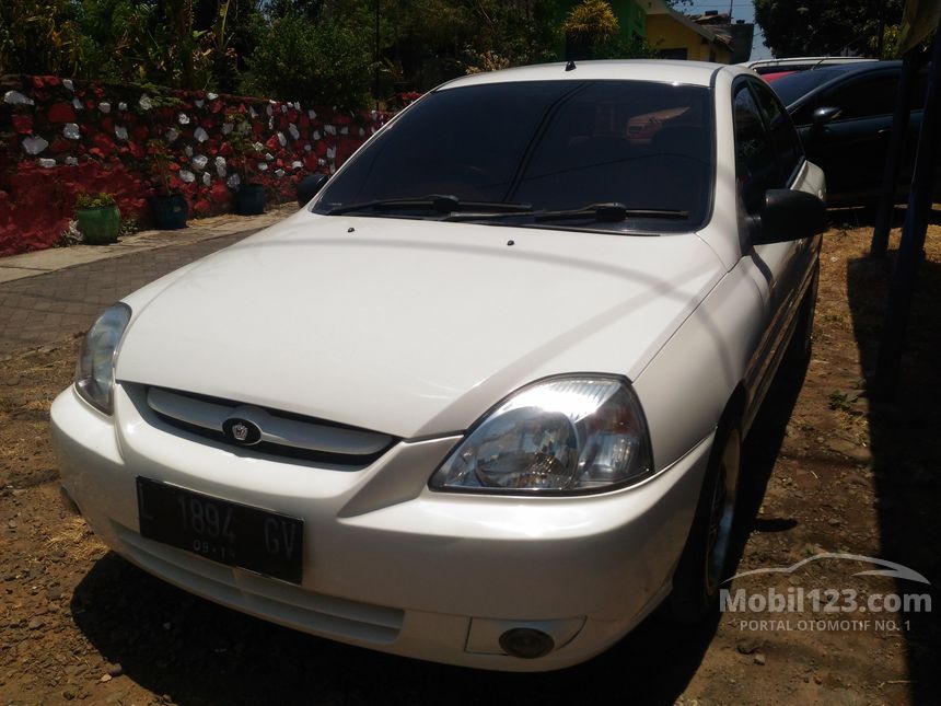 Jual Mobil KIA Rio 2005 1.4 di Jawa Timur Automatic Hatchback Putih Rp ...