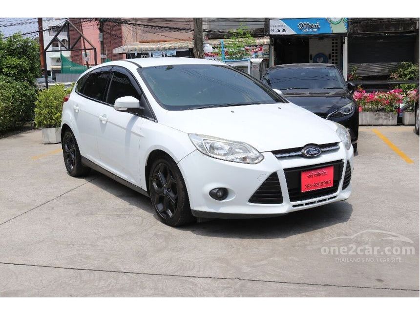 Ford Focus 2012 (ปี 12-16) Trend 1.6 เกียร์อัตโนมัติ สีขาว | One2car ...