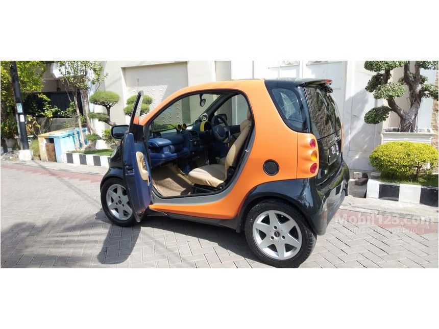 Jual Mobil smart fortwo 2005 W450 0.7 di Jawa Timur Automatic Coupe ...