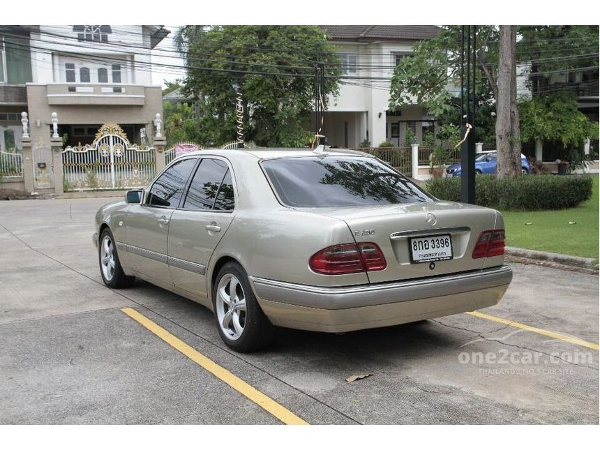Mercedes-Benz E230 1996 Elegance 2.3 in กรุงเทพและปริมณฑล Automatic ...