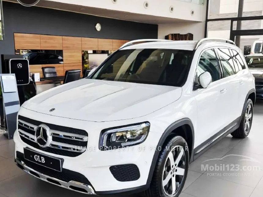 Jual Mobil Mercedes-Benz GLB200 2023 Progressive Line 1.3 di DKI ...