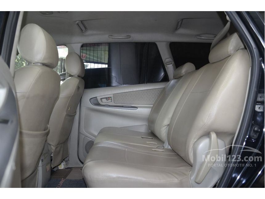 Jual Mobil Toyota Kijang Innova 2010 G 2.0 di DKI Jakarta Automatic MPV ...