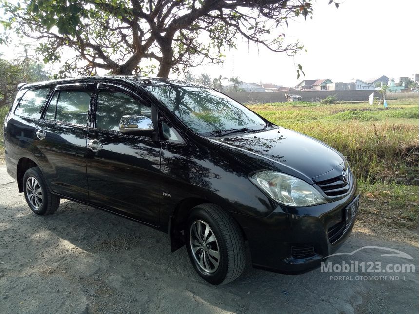 Jual Mobil Toyota Kijang Innova 2010 E 2.0 di Jawa Barat Manual MPV ...