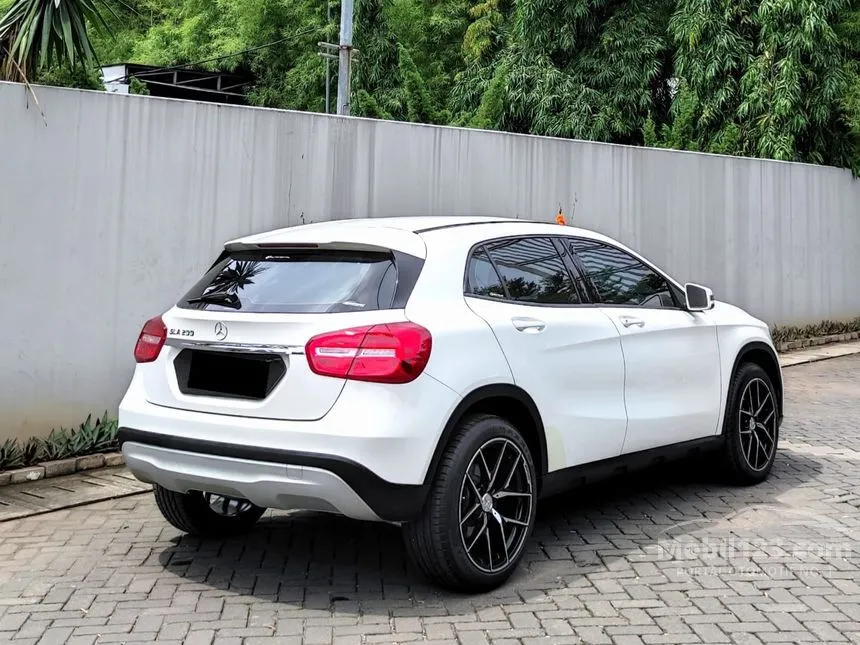 Jual Mobil Mercedes-Benz GLA200 2016 Urban 1.6 di Banten Automatic SUV ...