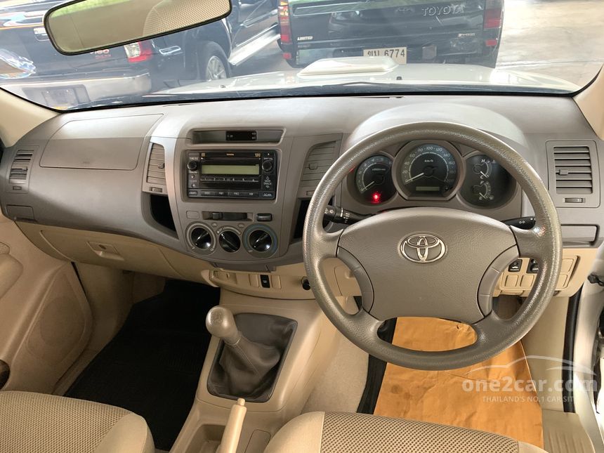 Toyota Hilux Vigo 2010 SMARTCAB (ปี 08-11) E 2.5 เกียร์ธรรมดา สีเงิน | One2car.com ศูนย์รวมรถ ...