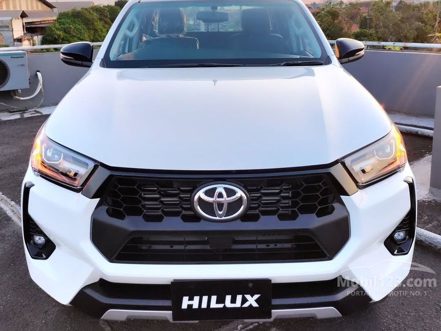 Jual Mobil Toyota Hilux 2025 V 2.4 di Jawa Barat Automatic Pickup Putih Rp 412.000.000 ...