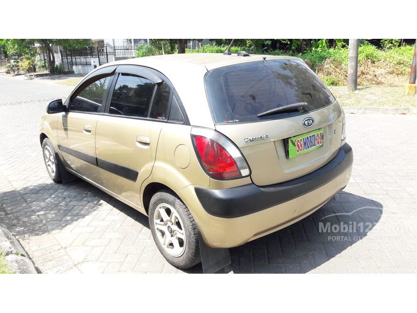 Jual Mobil KIA Rio 2006 JB 1.4 di Jawa Timur Automatic Hatchback Emas ...