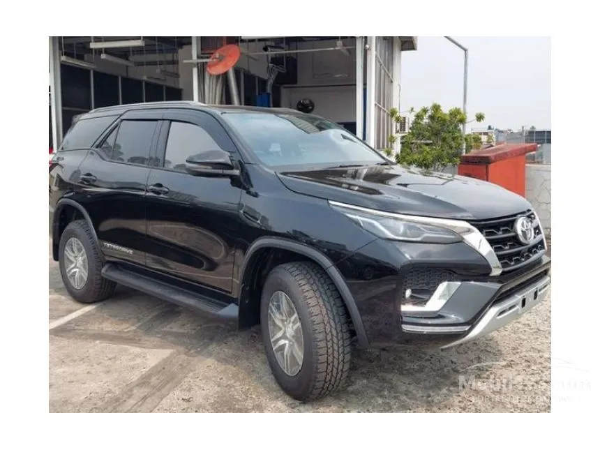 Jual Mobil Toyota Fortuner 2023 GR Sport Two-Tone 2.8 di Jawa Barat ...