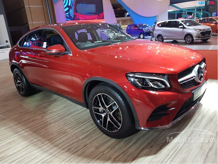 Jual Mobil Mercedes-Benz GLC300 2019 AMG 4MATIC 2.0 di DKI Jakarta ...
