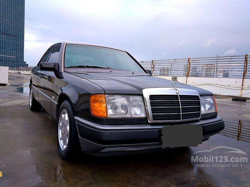 Jual Mobil Mercedes-Benz 230E 1992 W124 2.3 di DKI Jakarta Manual Sedan ...