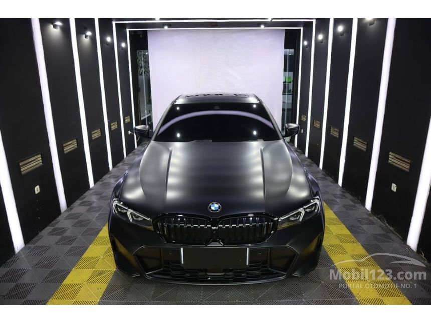 Jual Mobil BMW 330i 2025 M Sport Pro 2.0 di DKI Jakarta Automatic Sedan ...