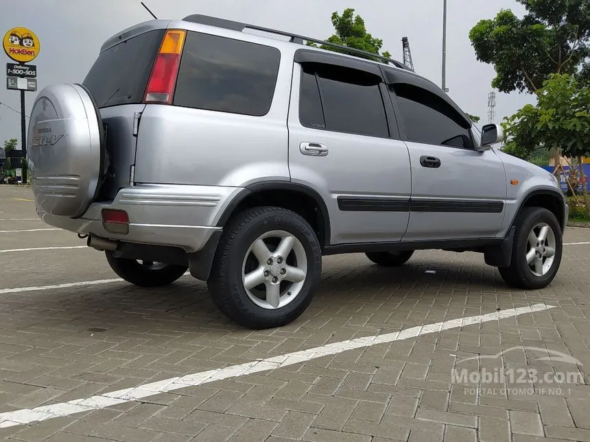 Jual Mobil Honda CR-V 2000 4X2 2.0 di Banten Automatic SUV Silver Rp 68 ...