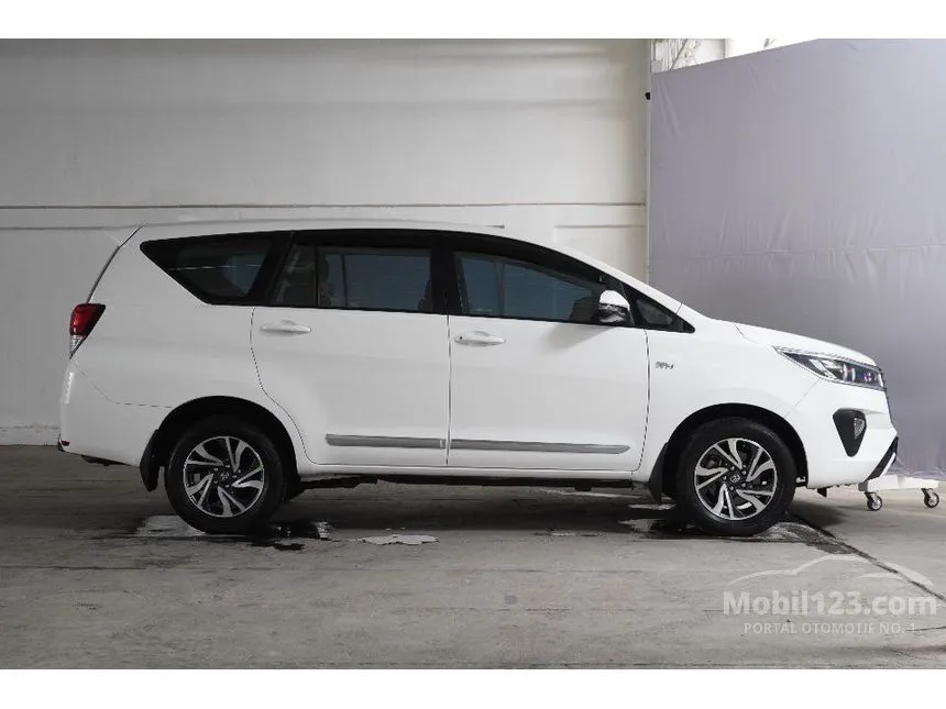 Jual Mobil Toyota Kijang Innova 2021 V 2.0 di Jawa Timur Automatic MPV ...