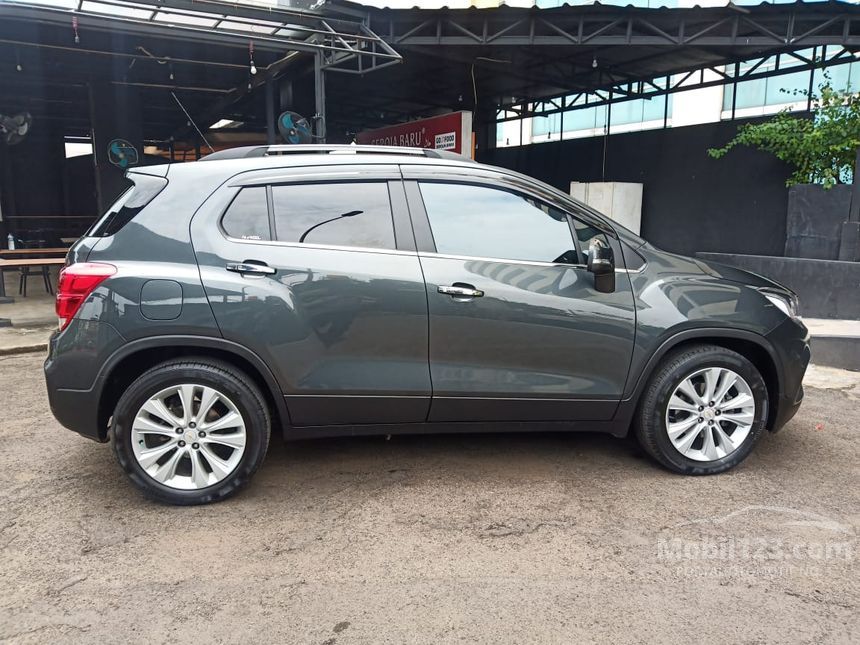 Jual Mobil Chevrolet Trax 2017 LTZ 1.4 di DKI Jakarta Automatic SUV Abu ...