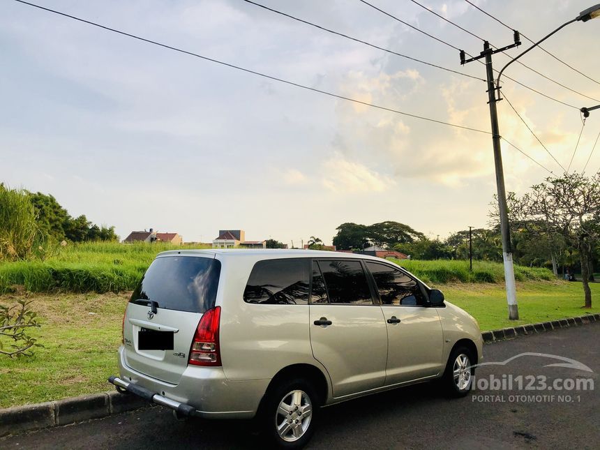 Jual Mobil Toyota Kijang Innova 2004 G 2.0 di Banten Manual MPV Silver ...