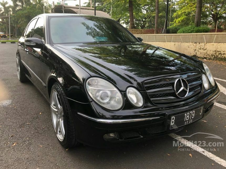 Jual Mobil Mercedes-Benz E260 2005 E260 2.6 di DKI Jakarta Automatic Sedan Hitam Rp 185.000.000 ...