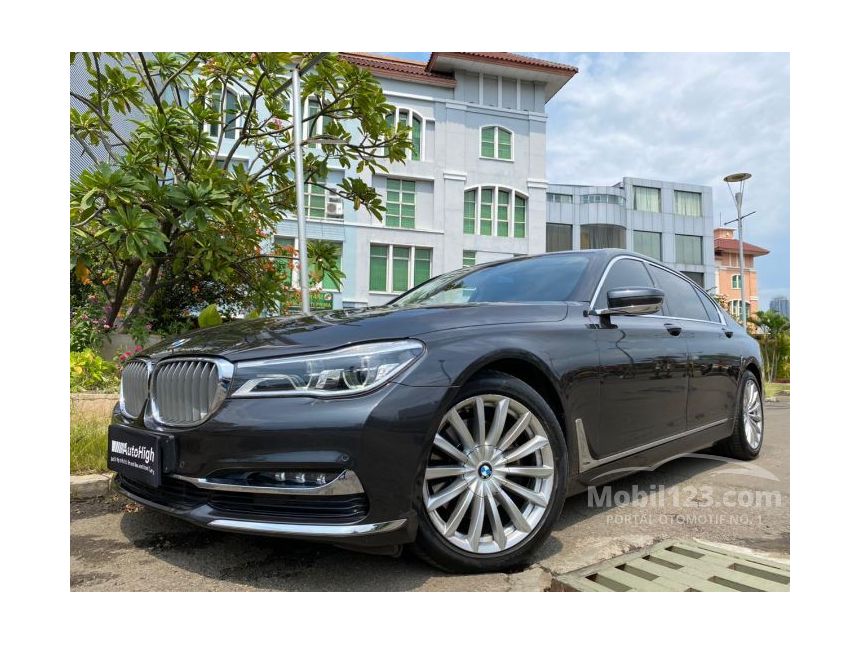 Jual Mobil BMW 740Li 2015 Pure Excellence 3.0 di DKI Jakarta Automatic Sedan Abu-abu Rp 995.000. ...