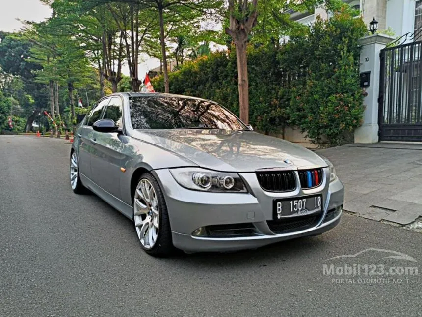 Jual Mobil BMW 320i 2006 2.0 di DKI Jakarta Automatic Sedan Abu-abu Rp 123.000.000 - 11617605 ...