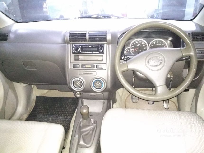 Jual Mobil Daihatsu Xenia 2010 Li DELUXE 1.0 di DKI Jakarta Manual MPV ...