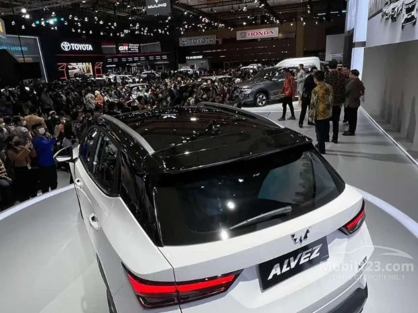 Jual Mobil Wuling Alvez 2023 EX 1.5 di Banten Automatic Wagon Putih Rp ...